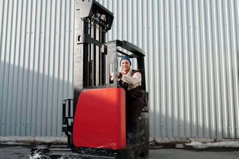 Forklift Operator Job Description: Complete Description - Staffing Talk